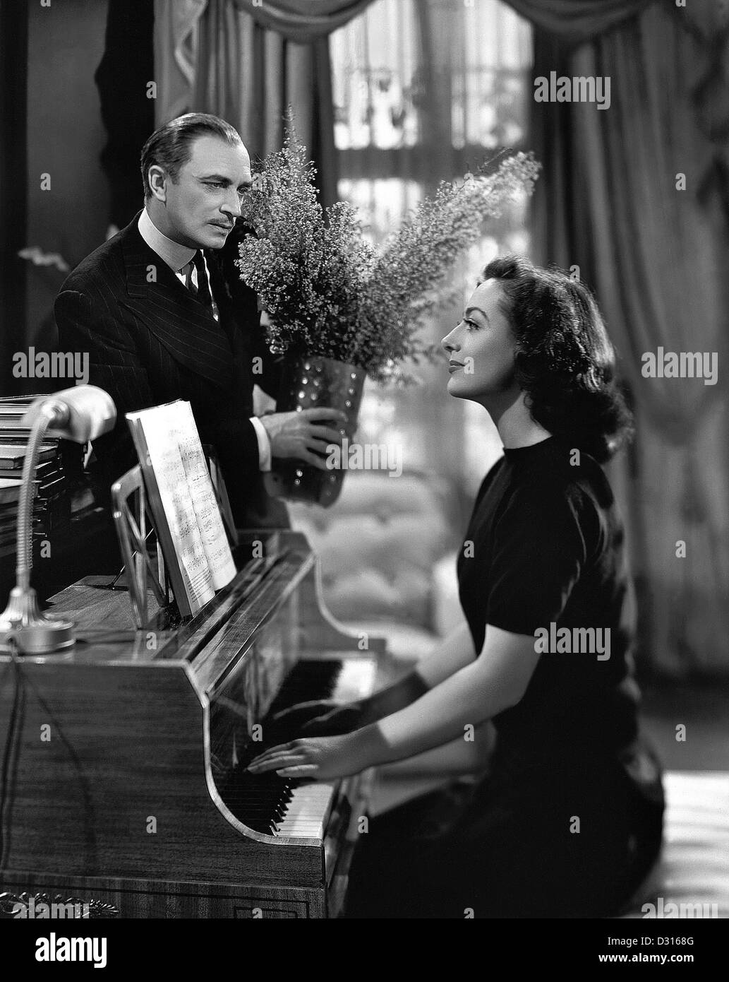 A woman's face 1941 hi-res stock photography and images - Alamy