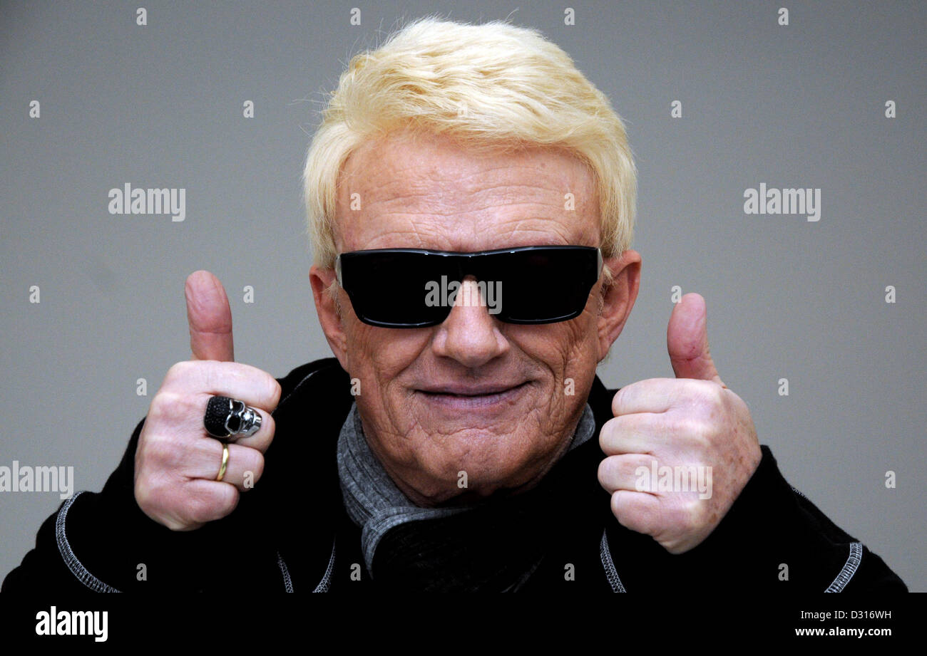 Folk singer Heino poses after the ZDF television show 'Volle Kanne ...