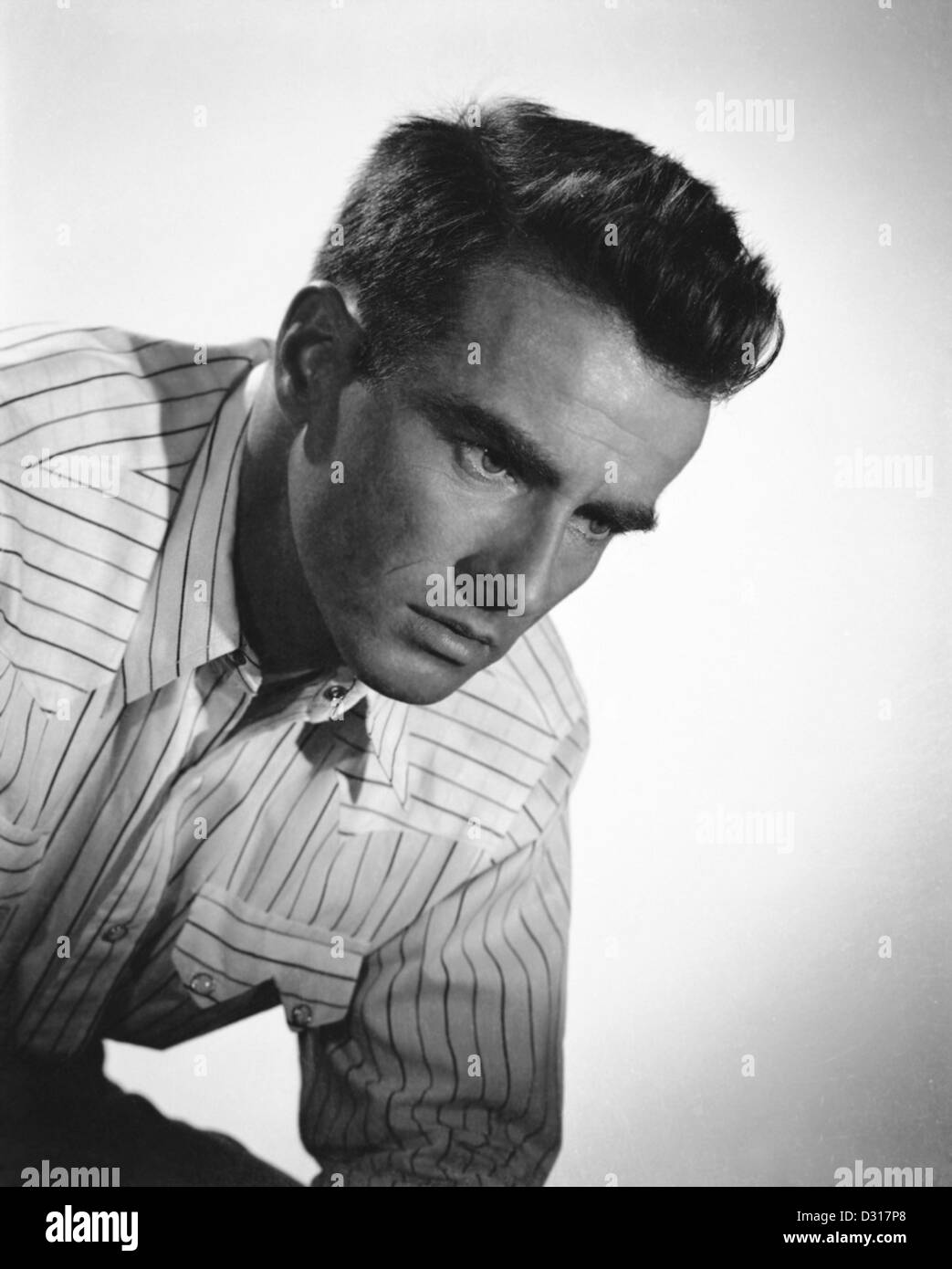 Montgomery clift 1950 hi-res stock photography and images - Alamy