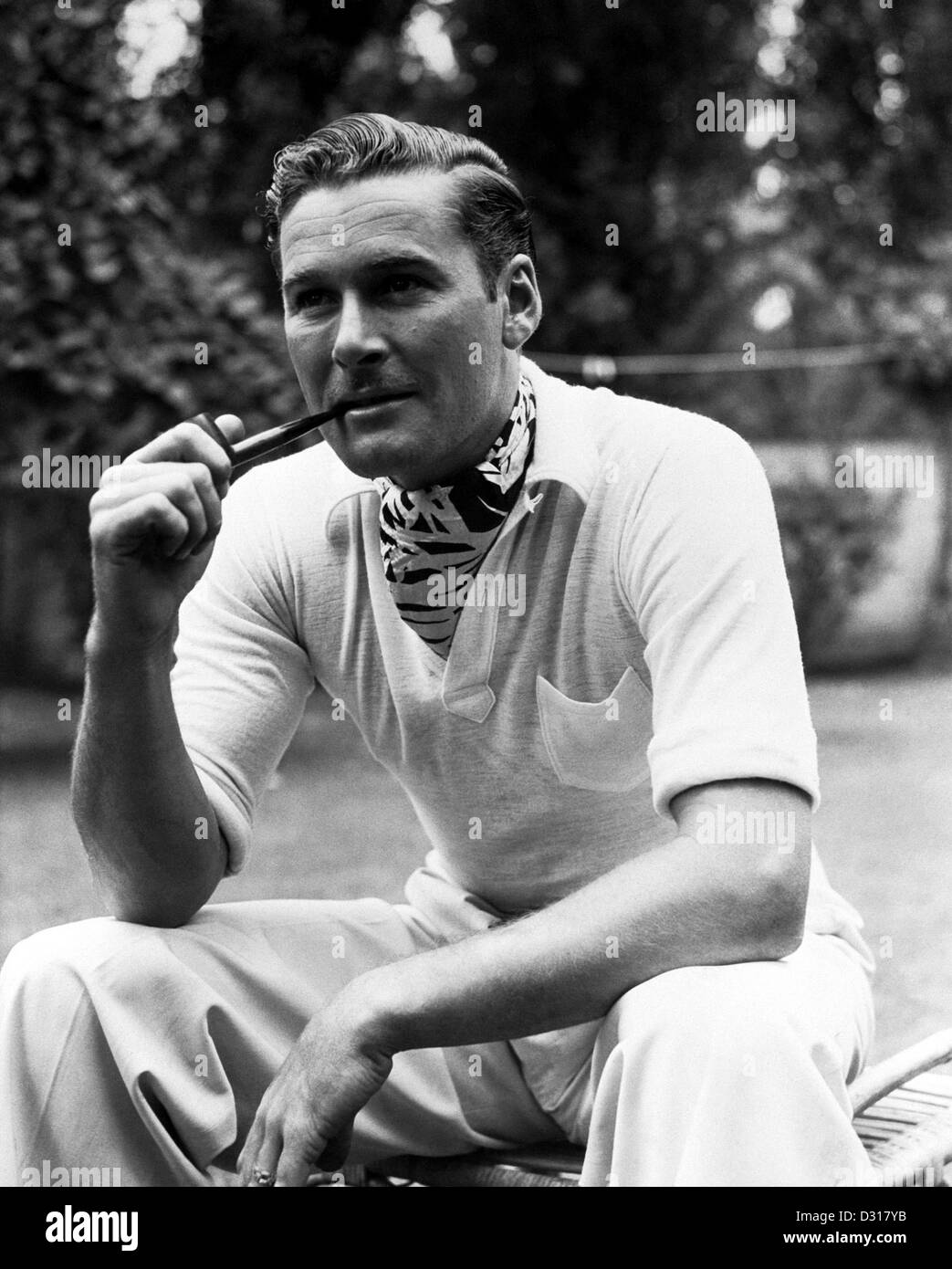 Flynn errol smoke hi-res stock photography and images - Alamy