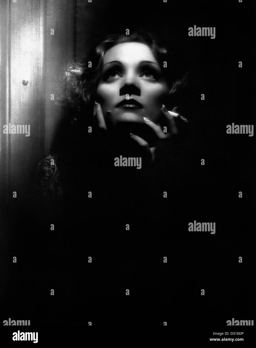 Marlene dietrich hi-res stock photography and images - Alamy