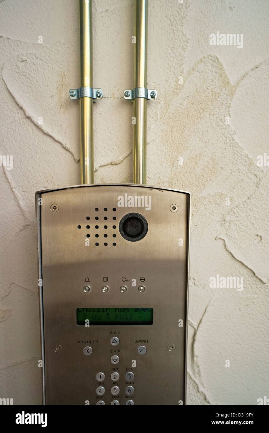 Entry system hi-res stock photography and images - Alamy