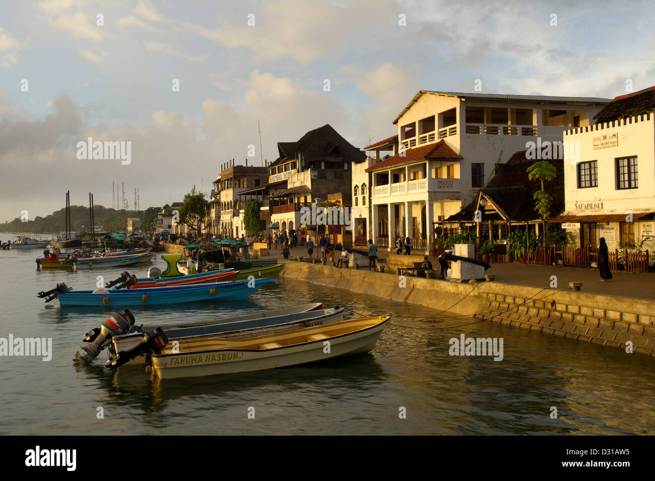 Lamu waterfront, Lamu Archipelago, Kenya Stock Photo - Alamy
