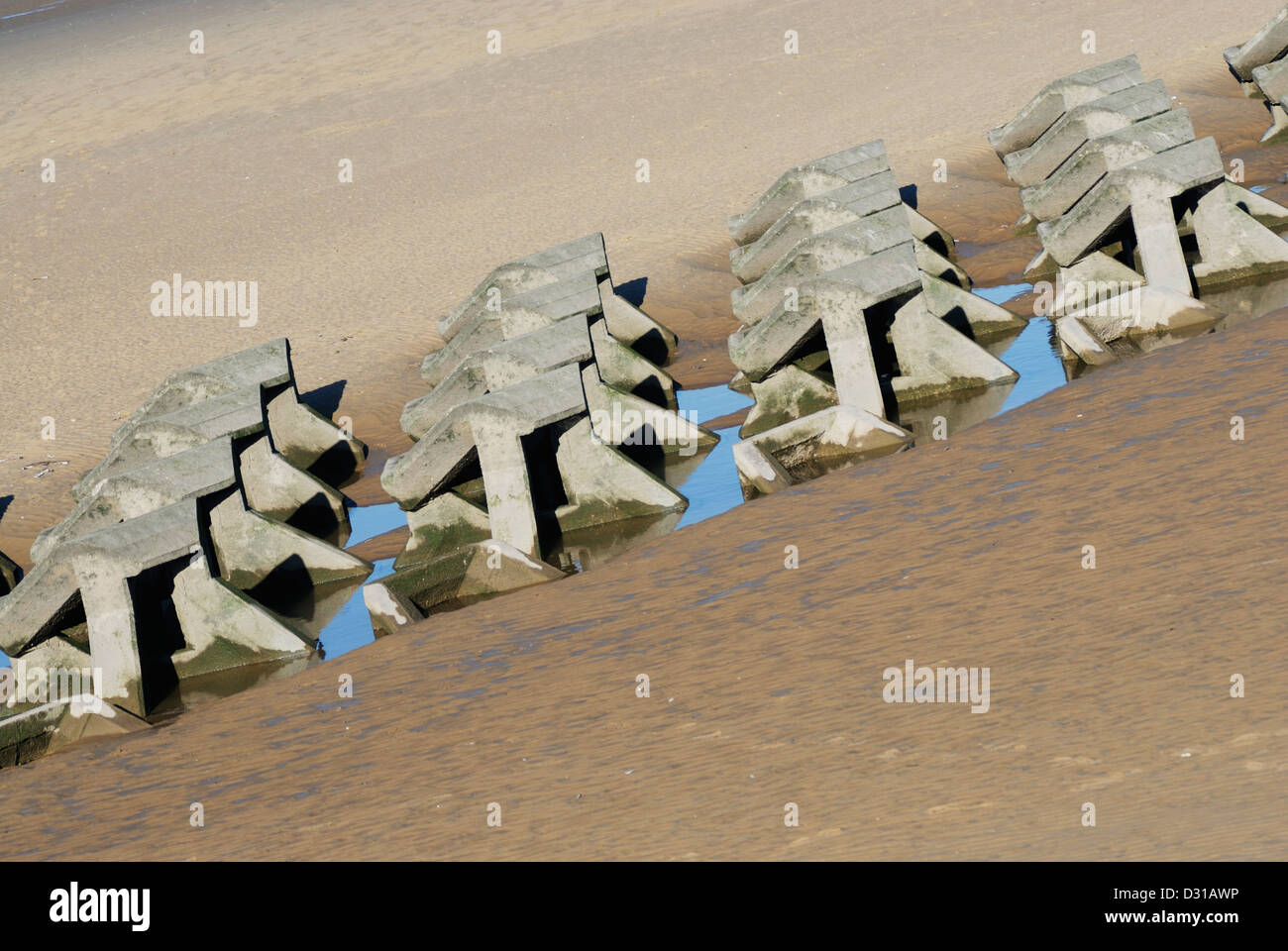 Concrete groynes on new brighton hi-res stock photography and images ...