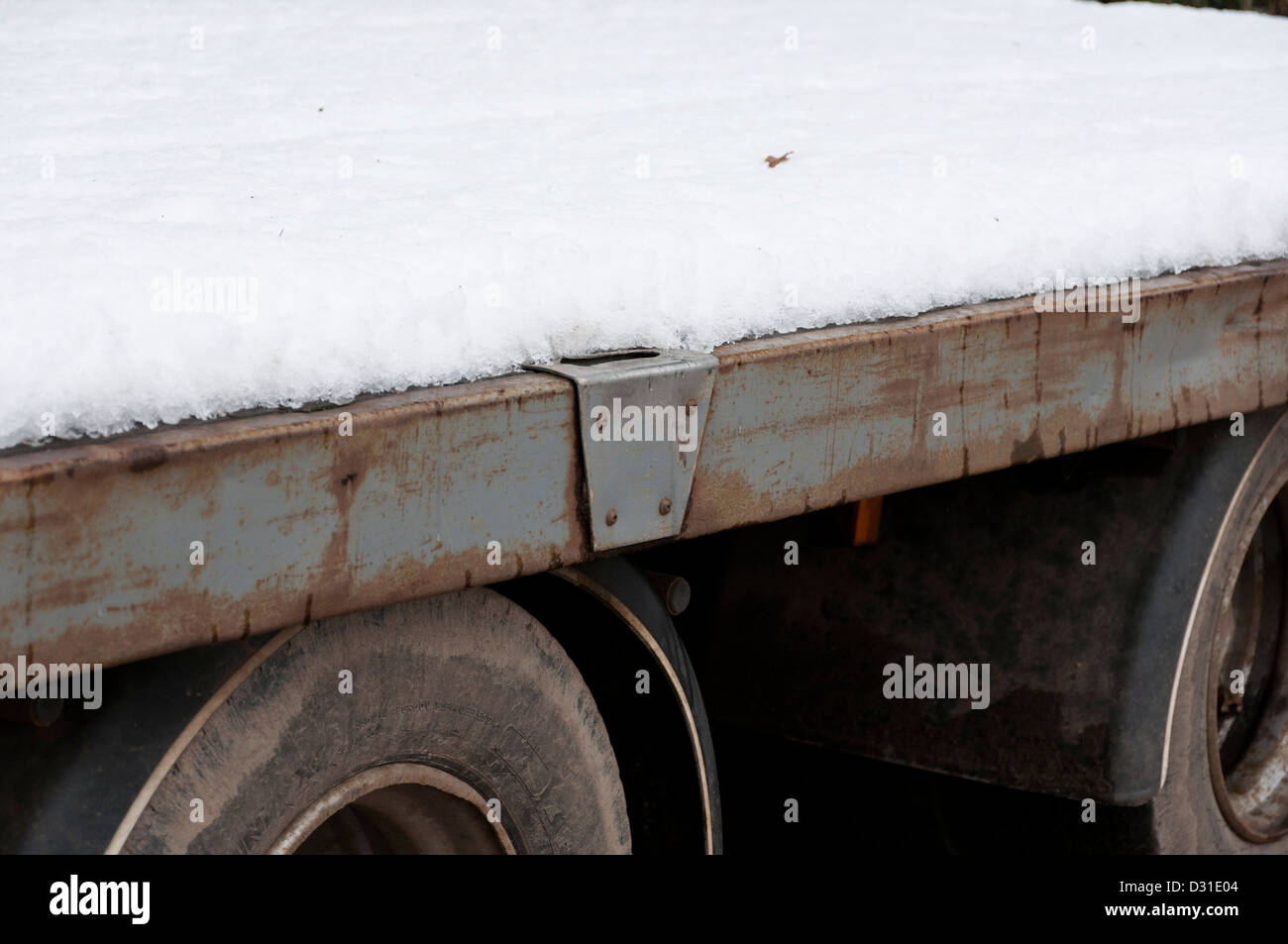 Flatbed truck trailer hi-res stock photography and images - Alamy