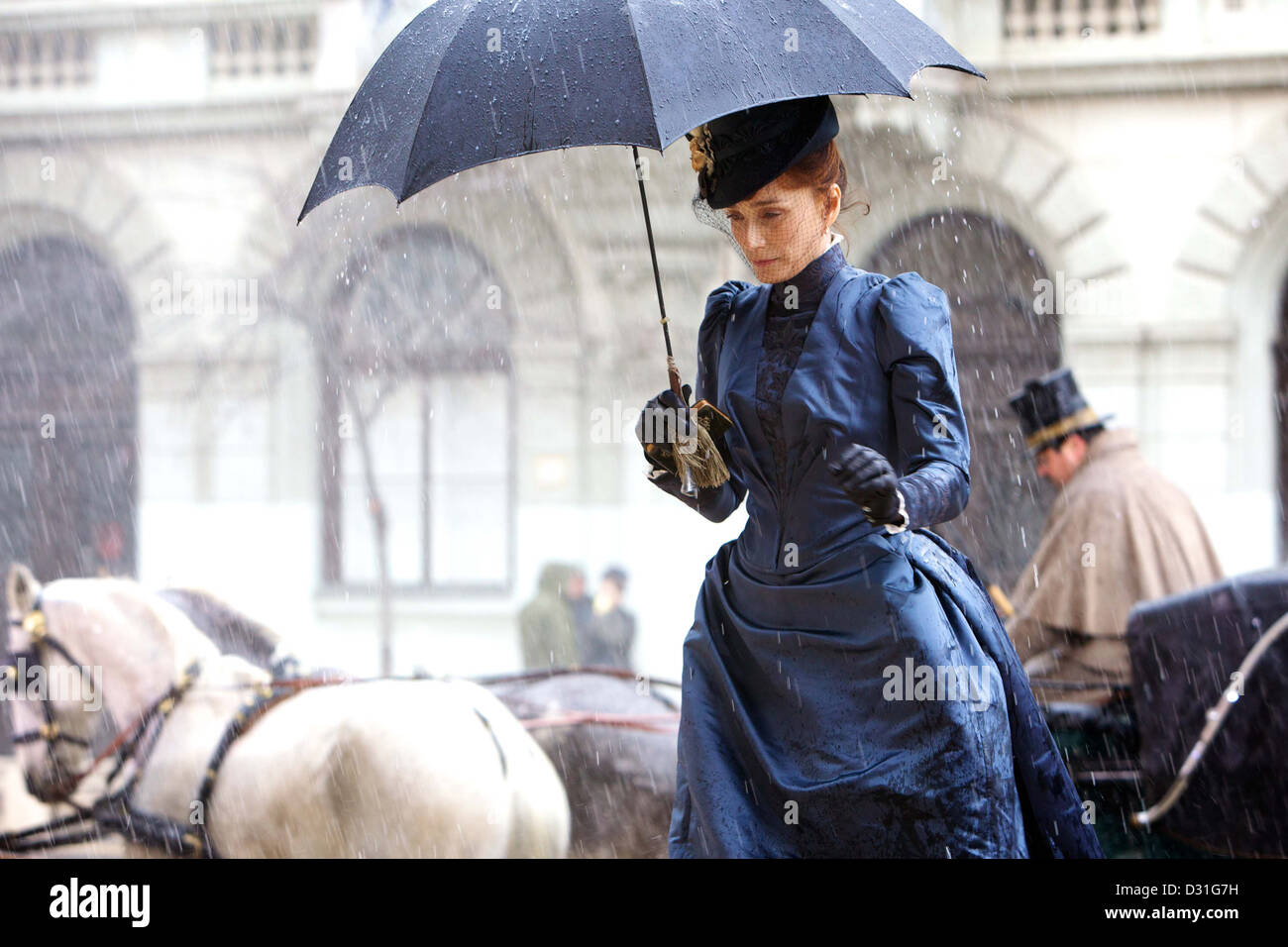 Kristin scott thomas bel ami hi-res stock photography and images - Alamy