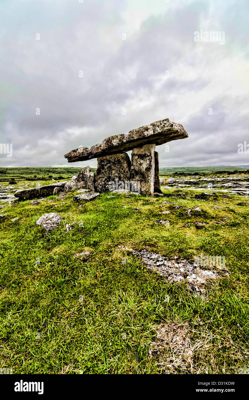 The Poulnabrone Dolmen, The Burren, Ireland Stock Photo - Alamy