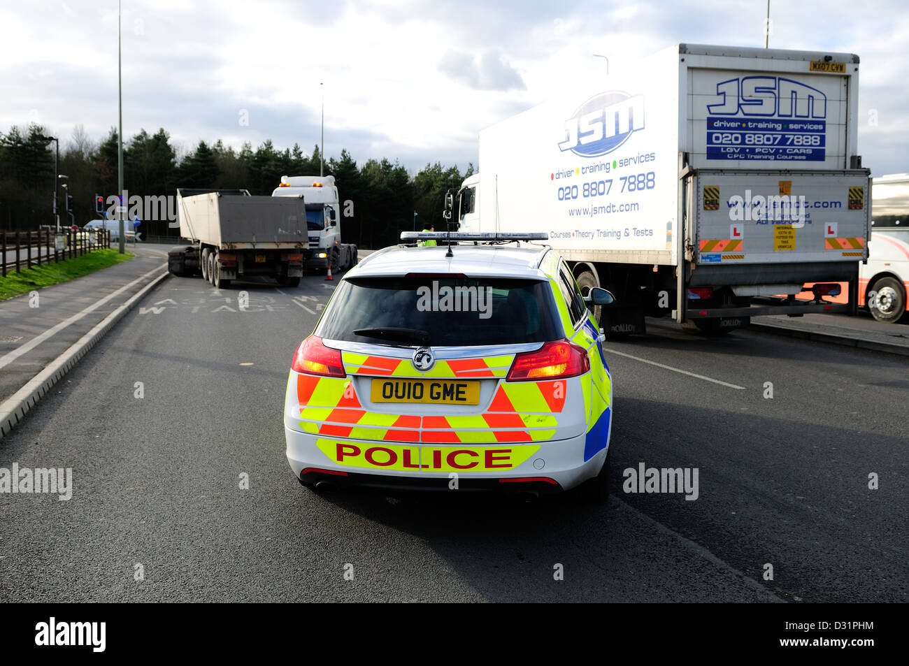 Police Road Block,Truck Breakdown Stock Photo - Alamy