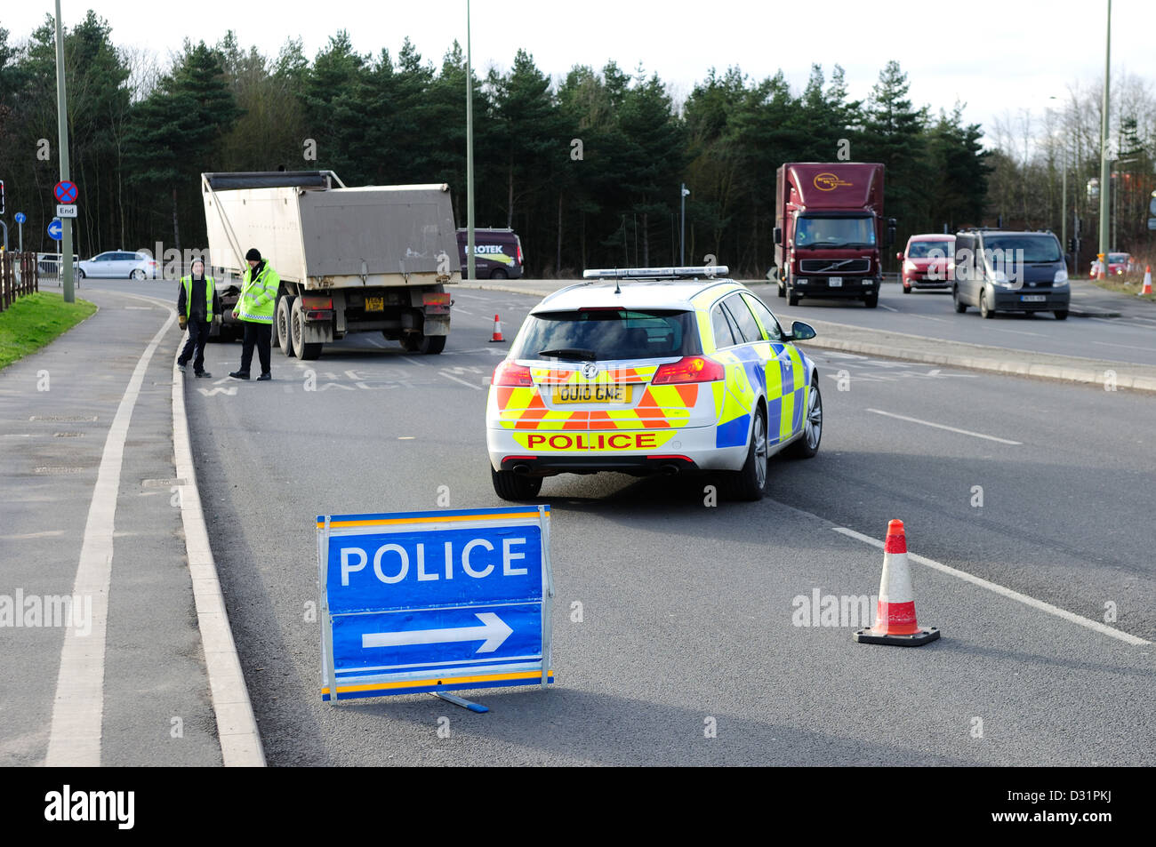Police Road Block,Truck Breakdown Stock Photo - Alamy
