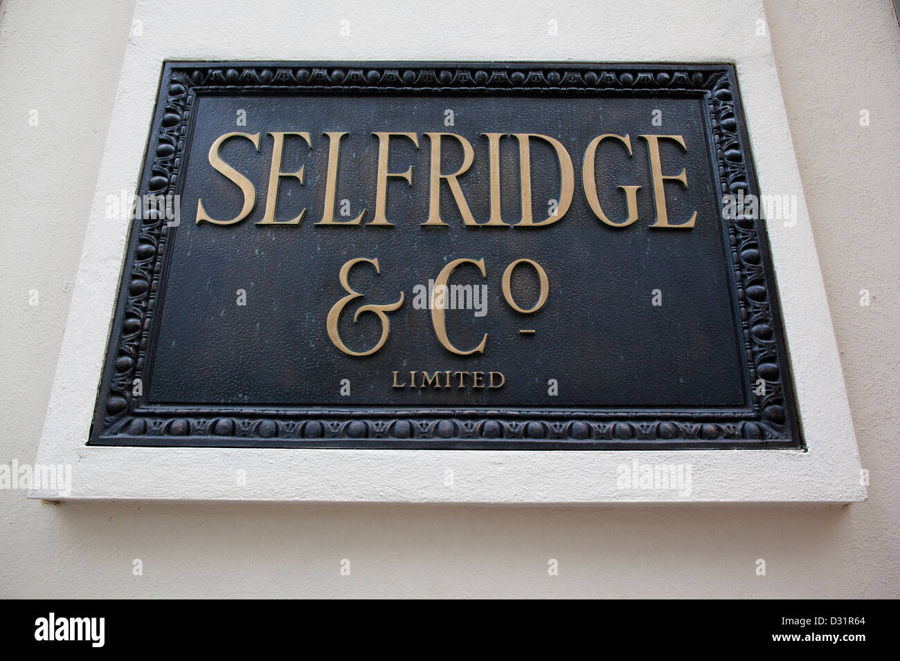 Selfridges oxford street hi-res stock photography and images - Alamy