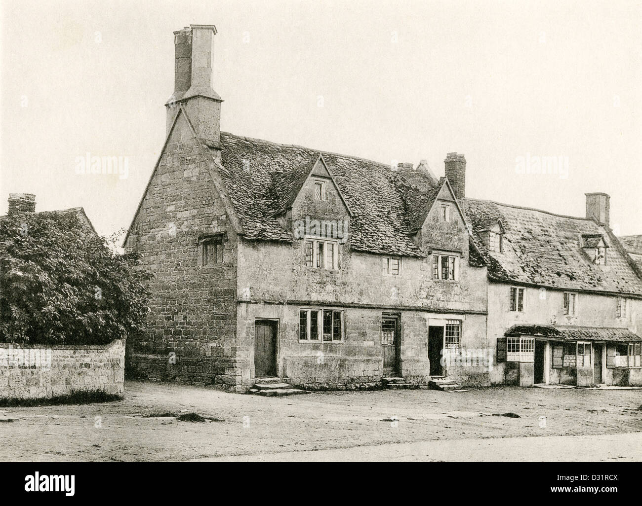 Old photos of english villages hi-res stock photography and images - Alamy