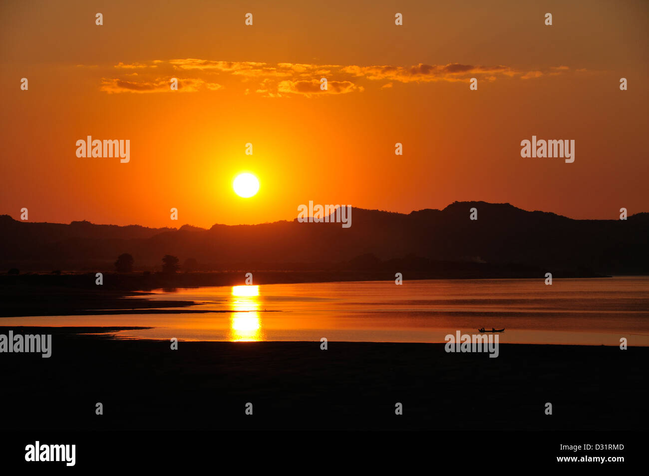 Bagan myanmar sunset hi-res stock photography and images - Alamy