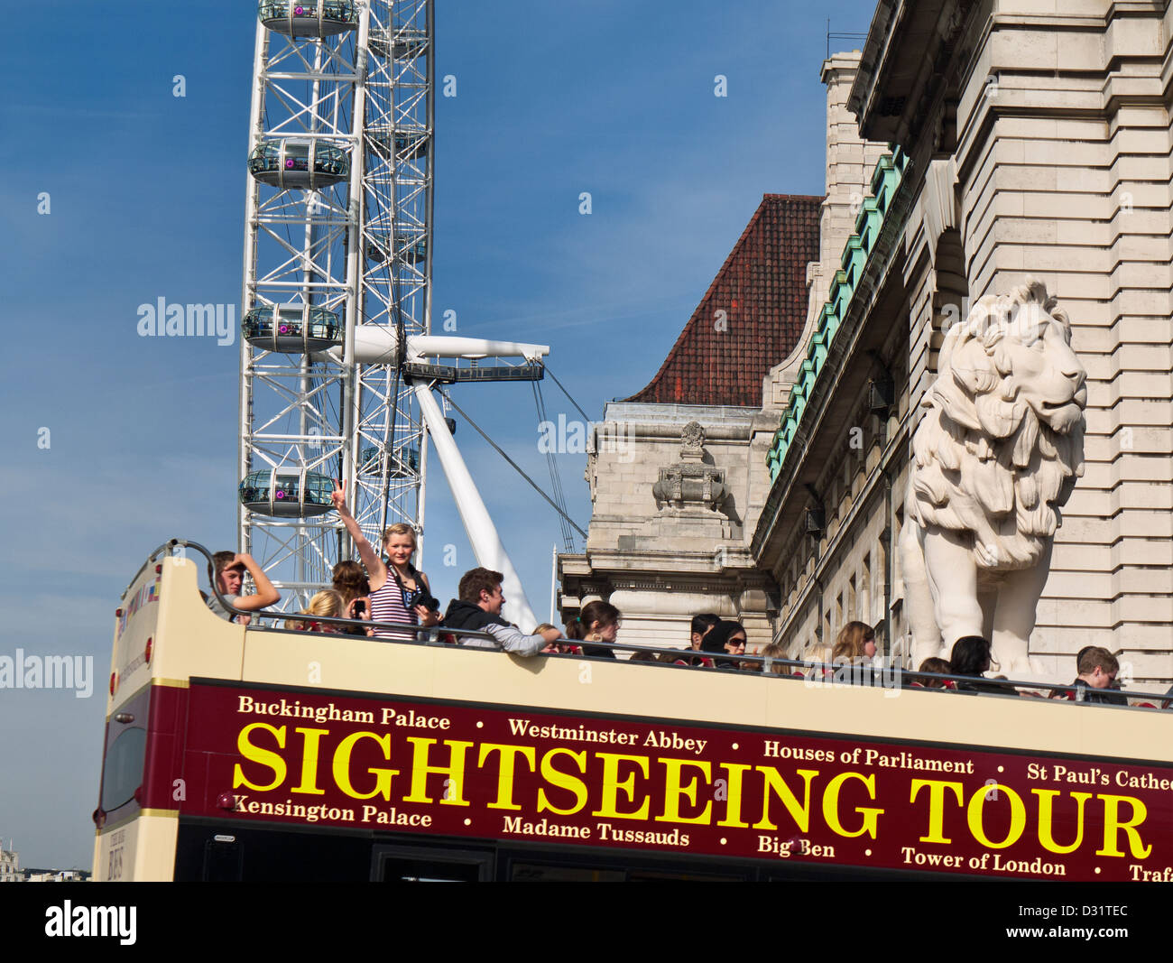 Official london sightseeing bus hi-res stock photography and images - Alamy