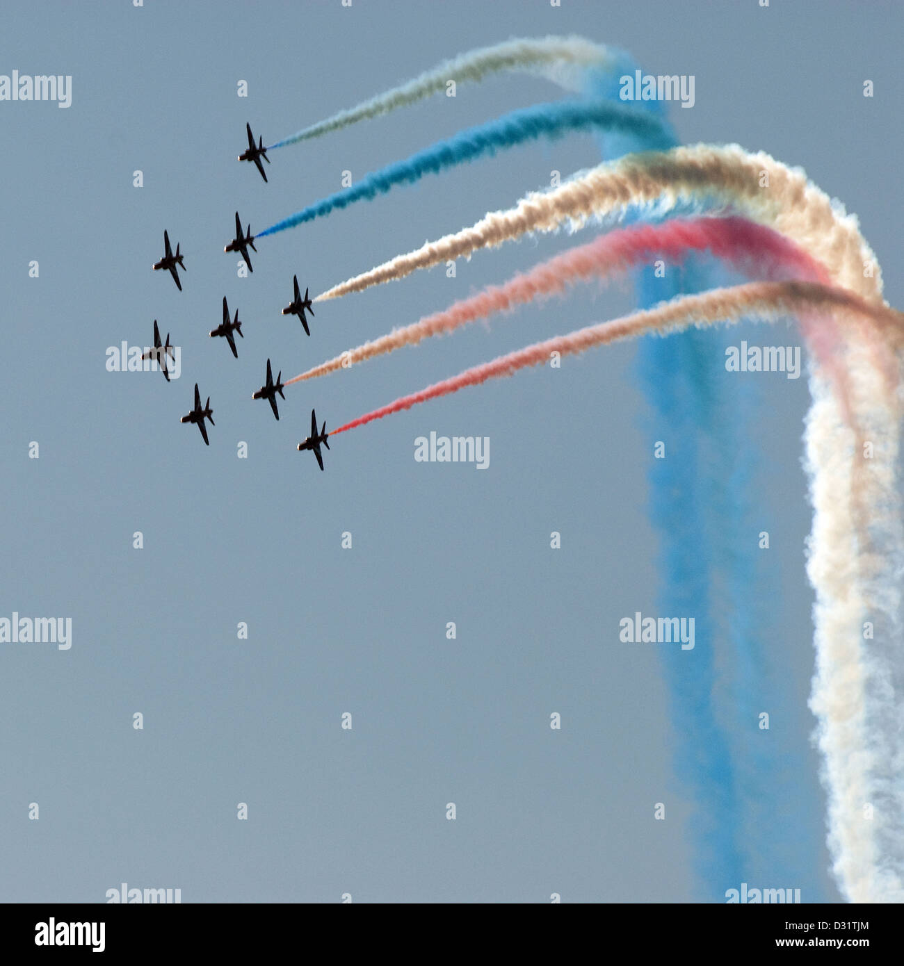 Red and white arrows hi-res stock photography and images - Alamy