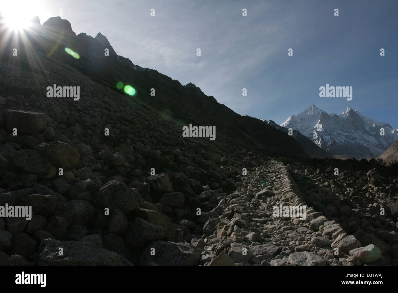 The trail from Bhojbasa, the last settlement in the upper Bhagirathi ...