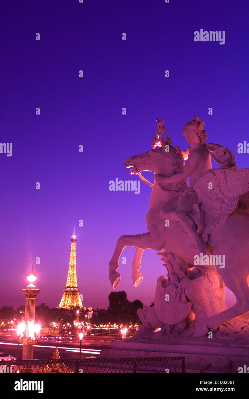 Mercury riding pegasus statue hi-res stock photography and images - Alamy