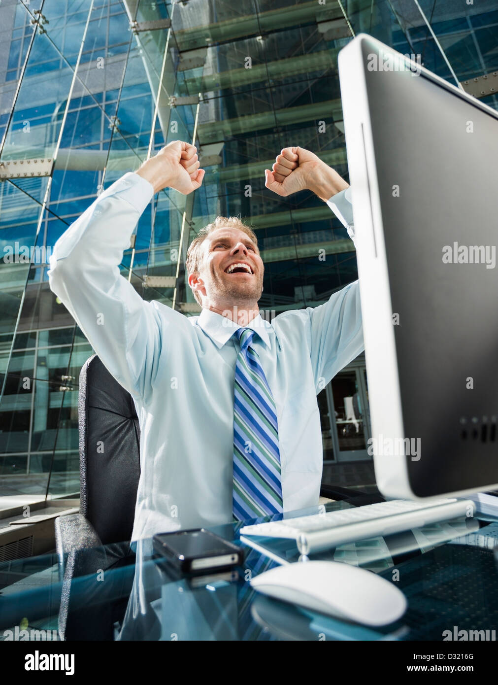 Men Happy Cheering High Resolution Stock Photography and Images - Alamy