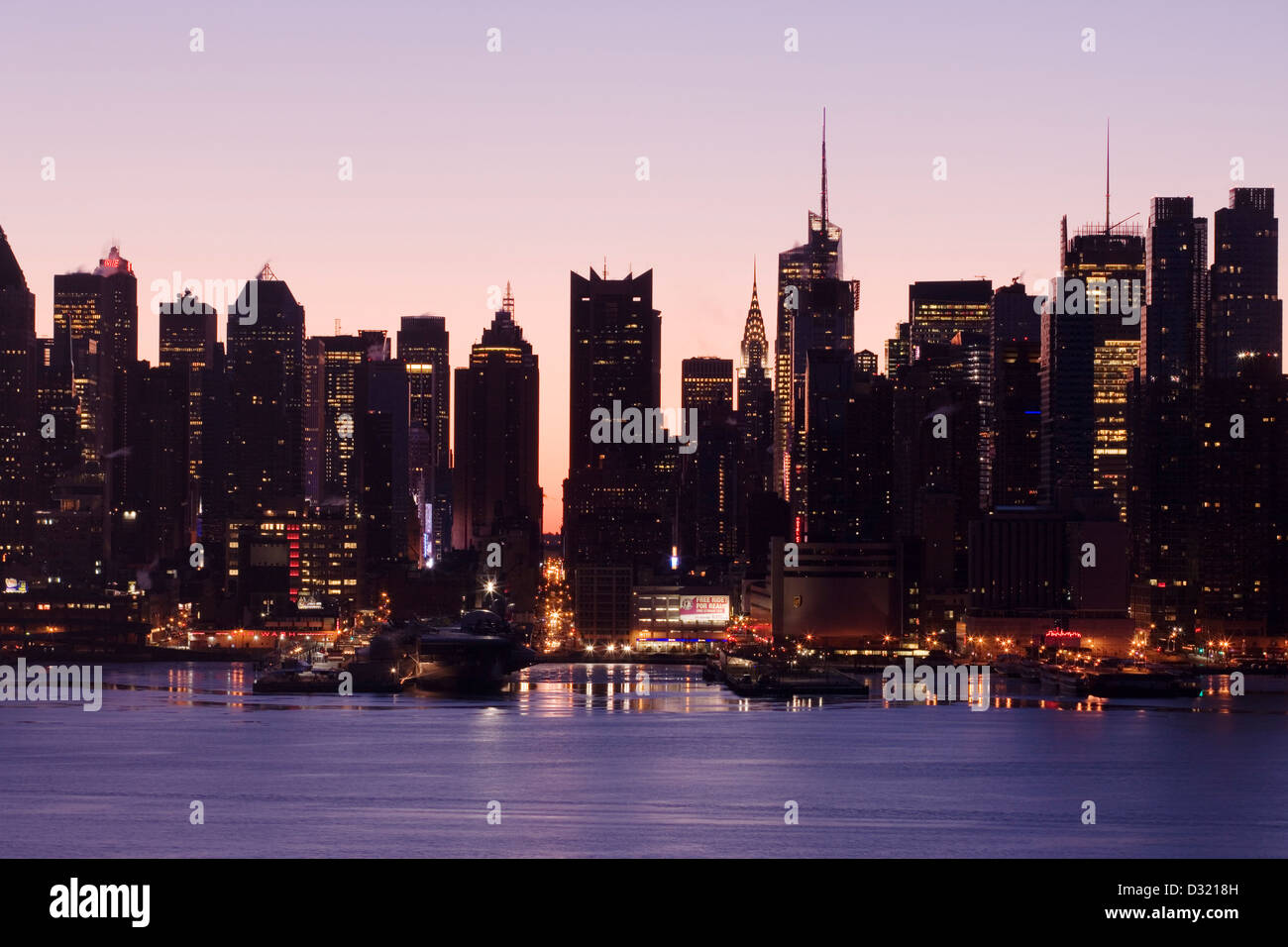 MIDTOWN SKYLINE HUDSON RIVER MANHATTAN NEW YORK USA Stock Photo - Alamy