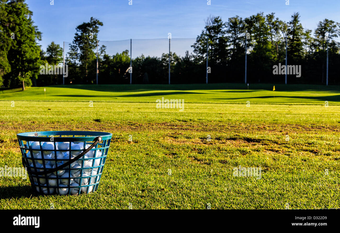 Golf balls in basket hi-res stock photography and images - Alamy