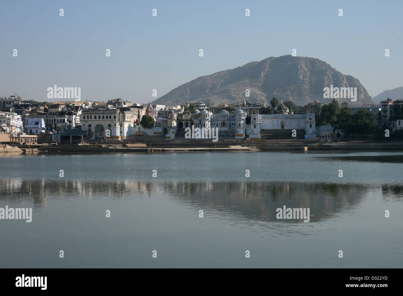 Holy Pushkar Lake & Bathing Ghats, Pushkar, Rajasthan, India Stock ...