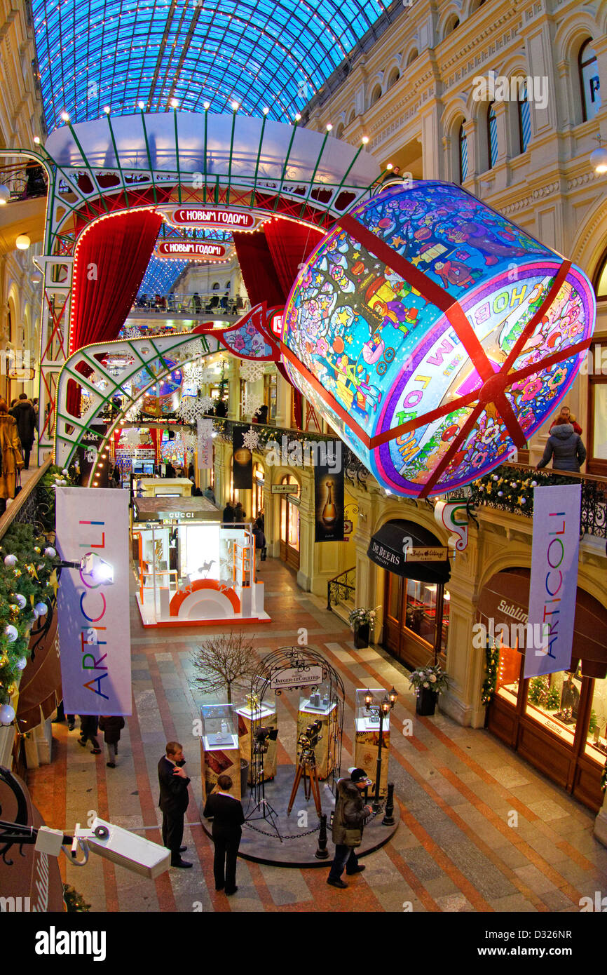 Interior of GUM department store. Moscow Russia Stock Photo - Alamy