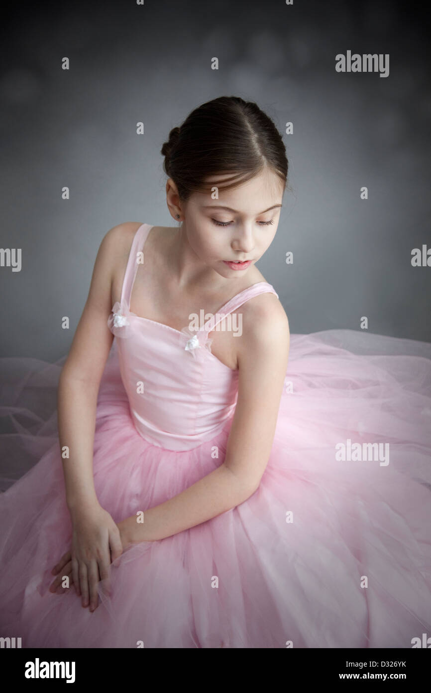 Ballerina girls hi-res stock photography and images - Alamy