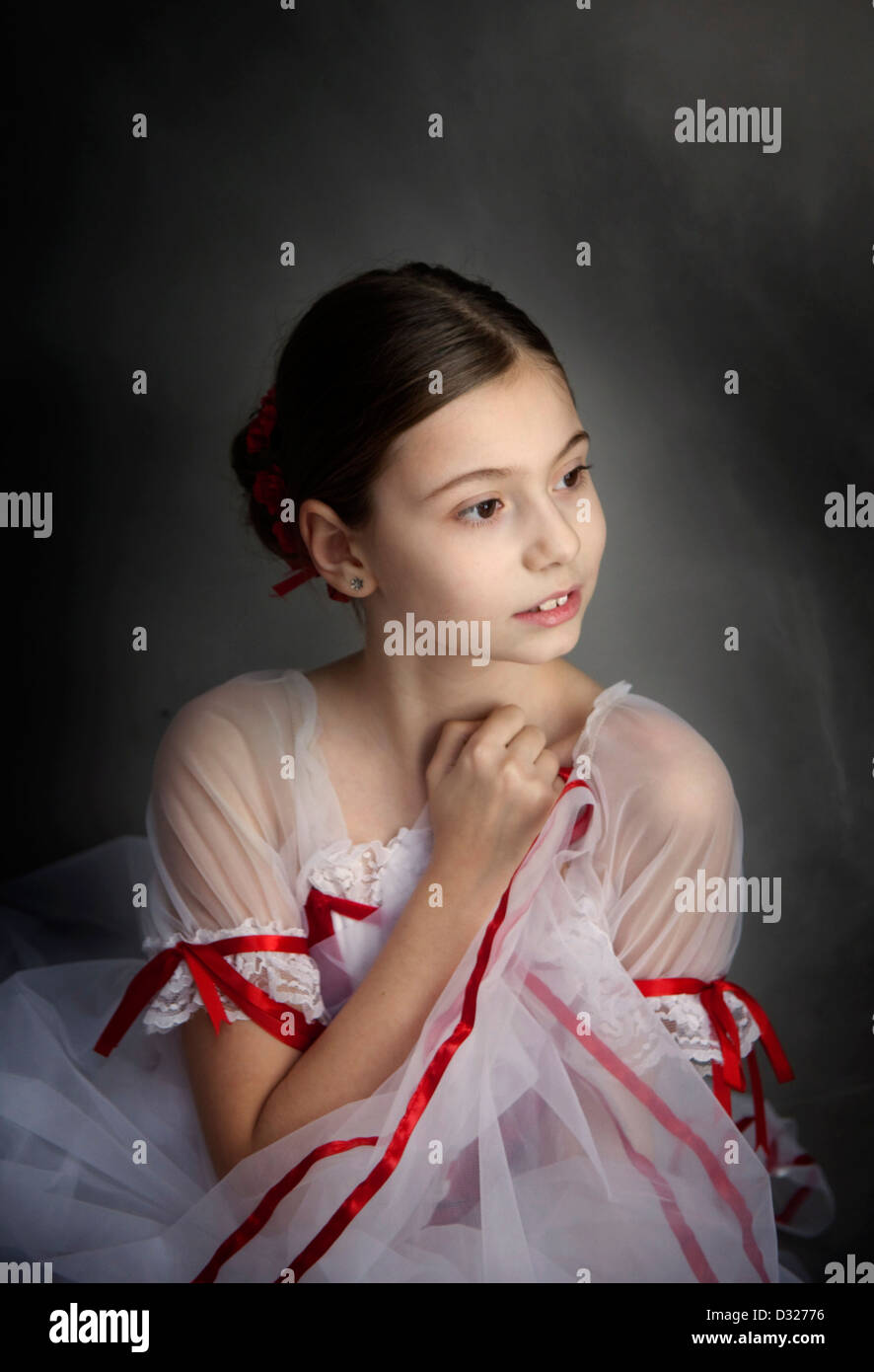 Classic ballerina hi-res stock photography and images - Alamy