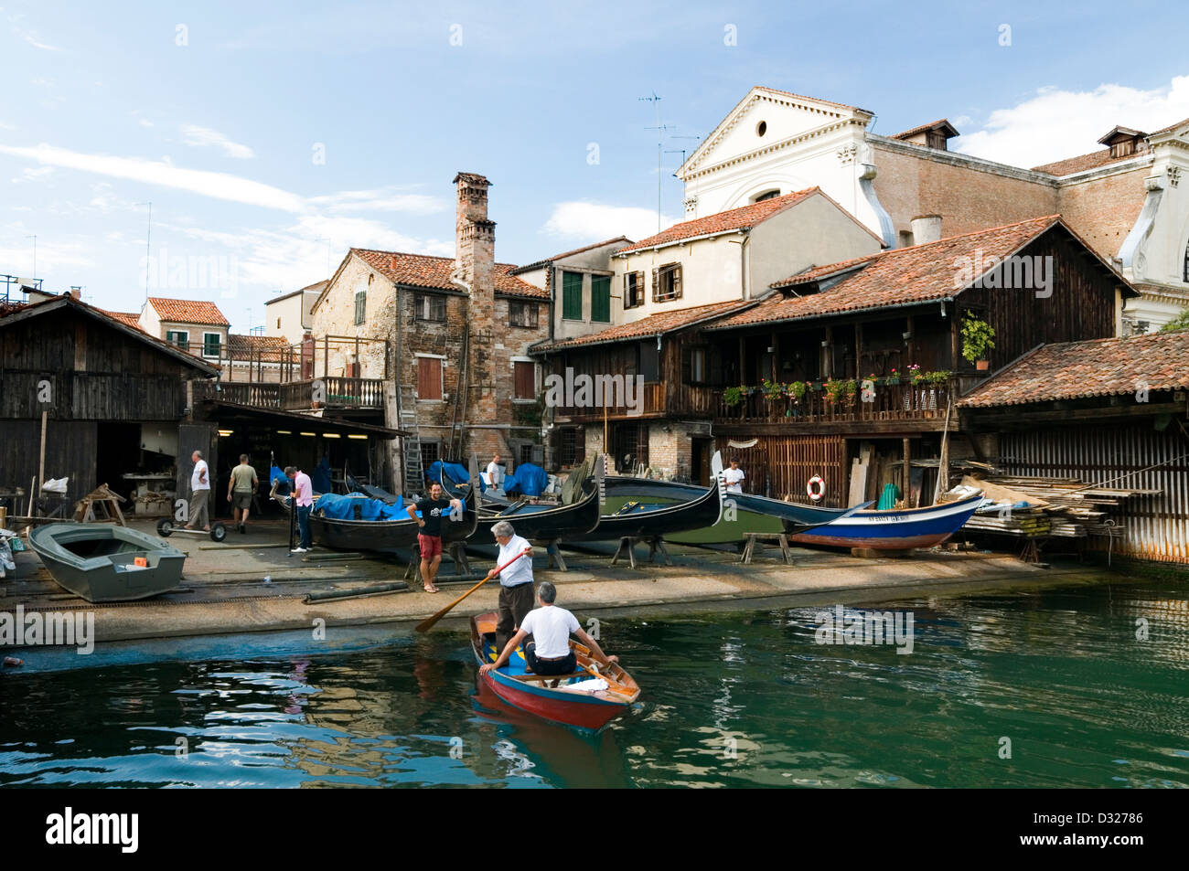 The gondola boatyard Squero di San Trovaso, Dorsoduro, Venice, Italy ...