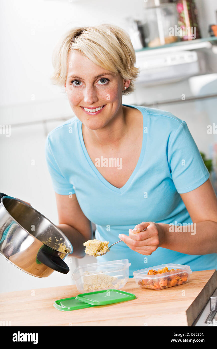 Leftover food tupperware hi-res stock photography and images - Alamy