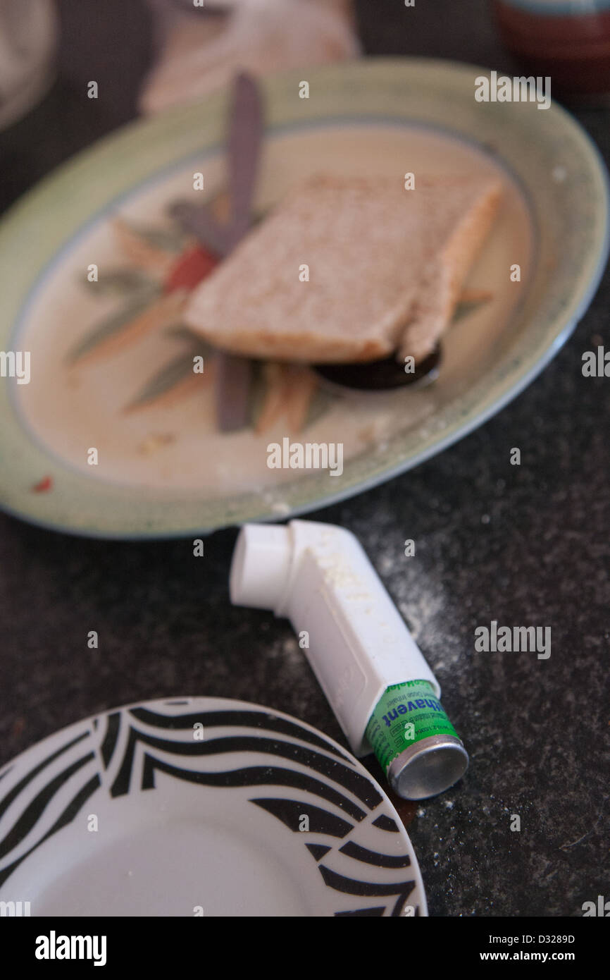 Asthma pump hi-res stock photography and images - Alamy