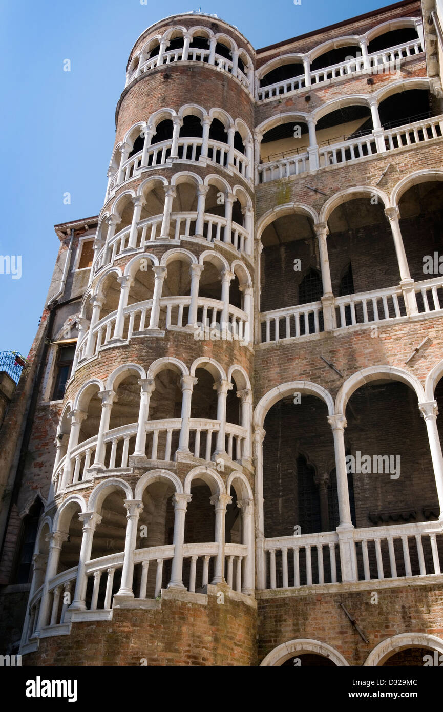 The Scala Contarini Del Bovolo, Corte Contarini, San Marco, Venice ...