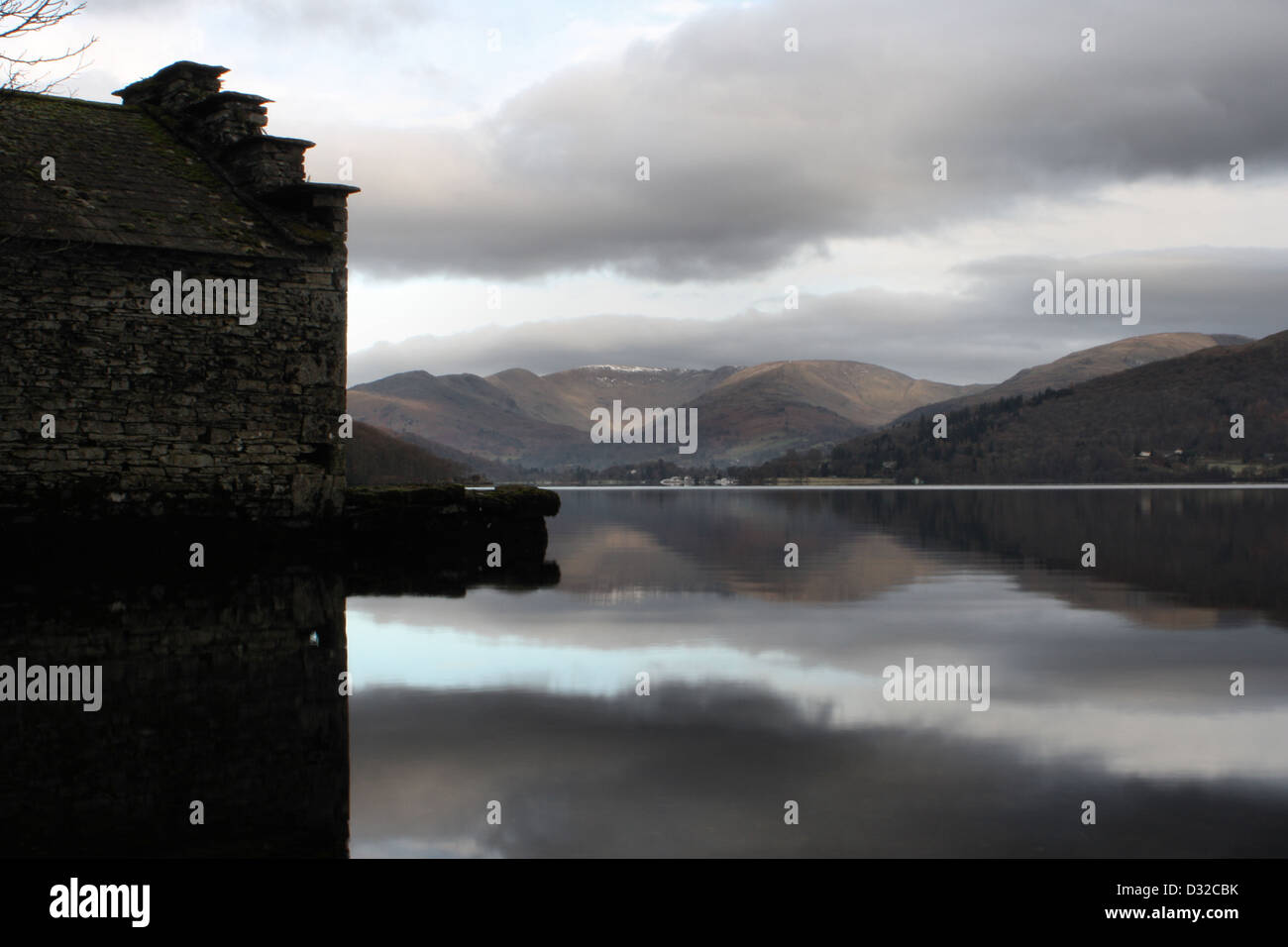Windermere boat house hi-res stock photography and images - Alamy
