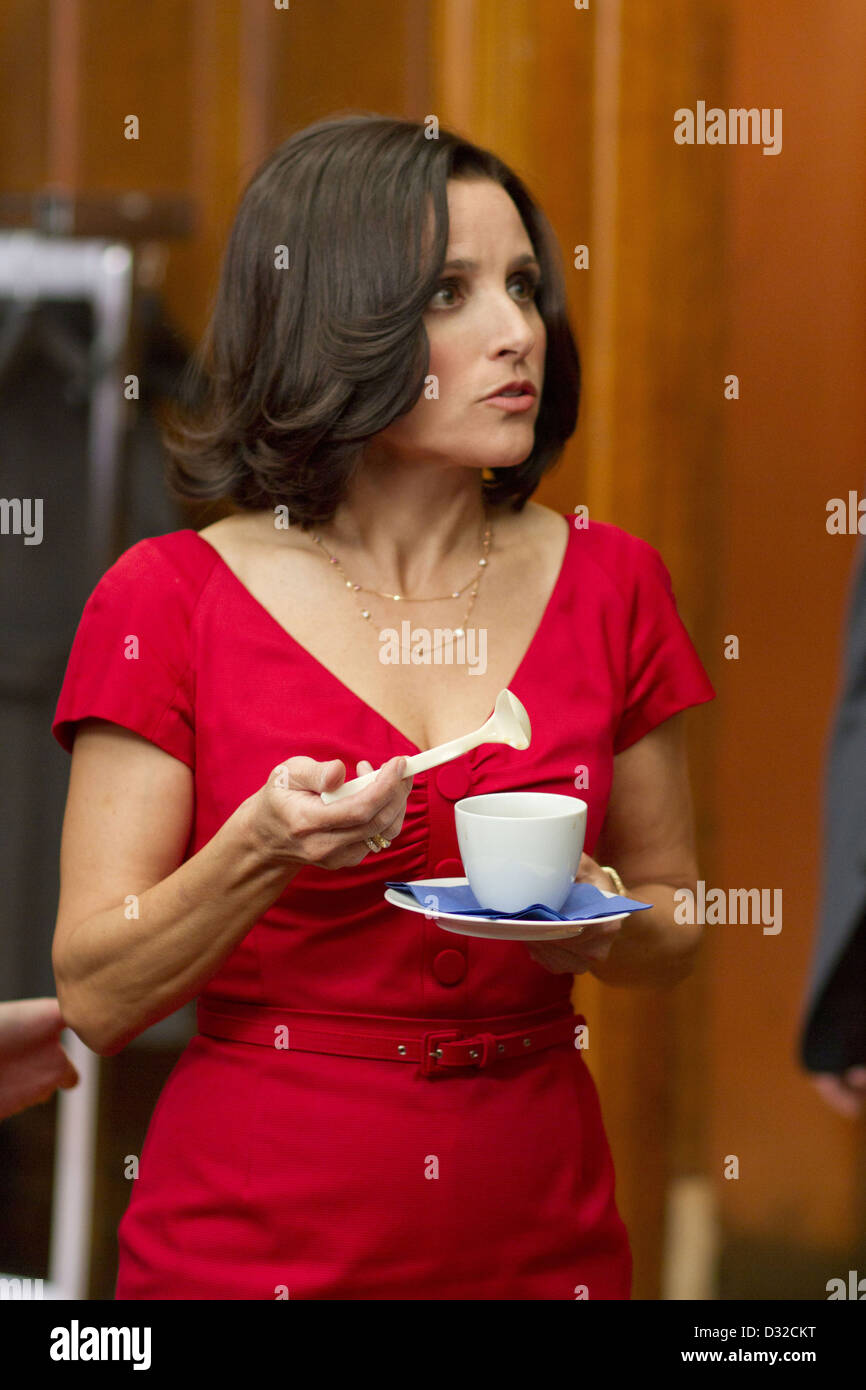 Julia louis dreyfus veep president hi-res stock photography and images ...