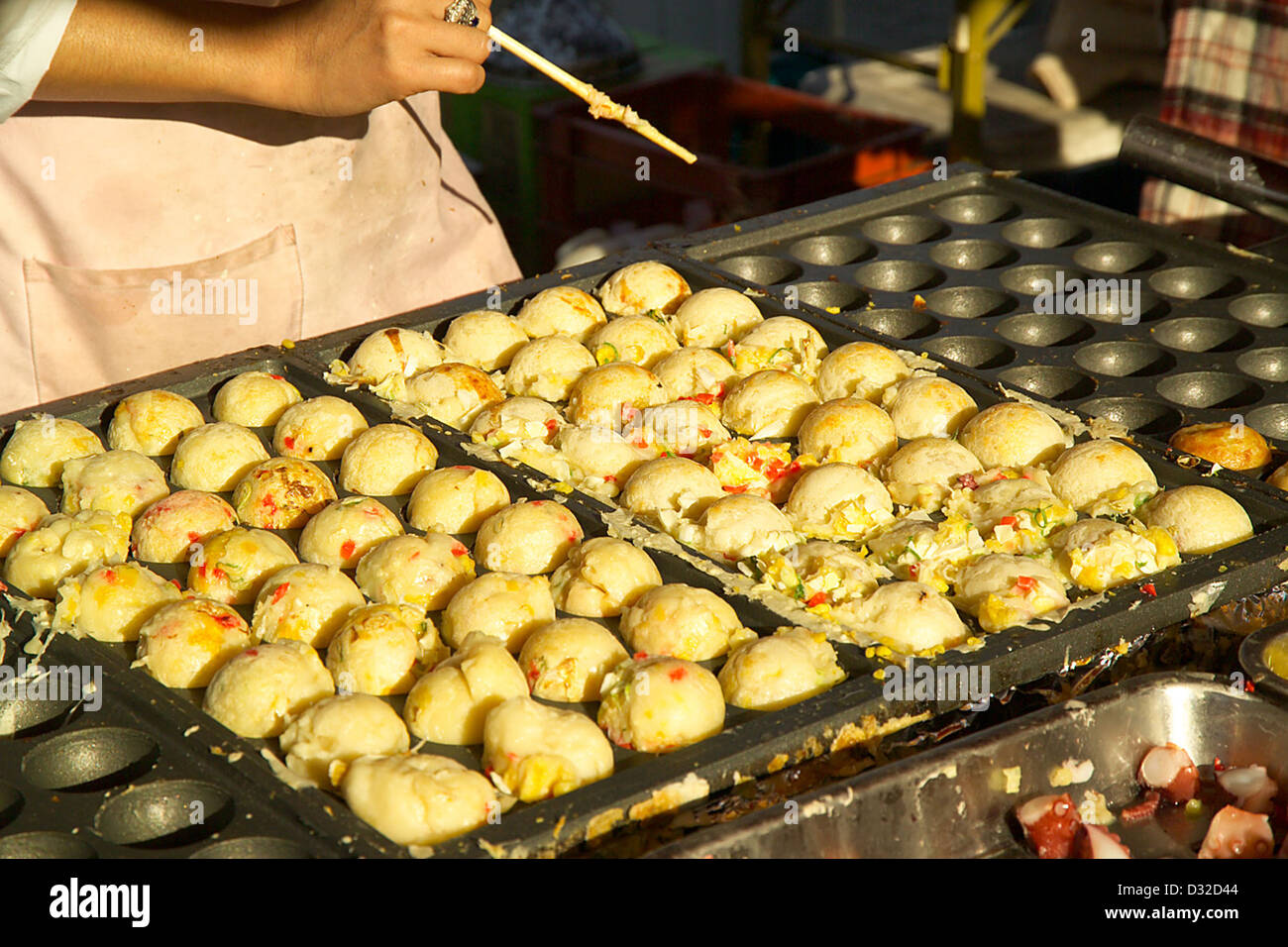 Takoyaki savory japanese balls filled hi-res stock photography and ...