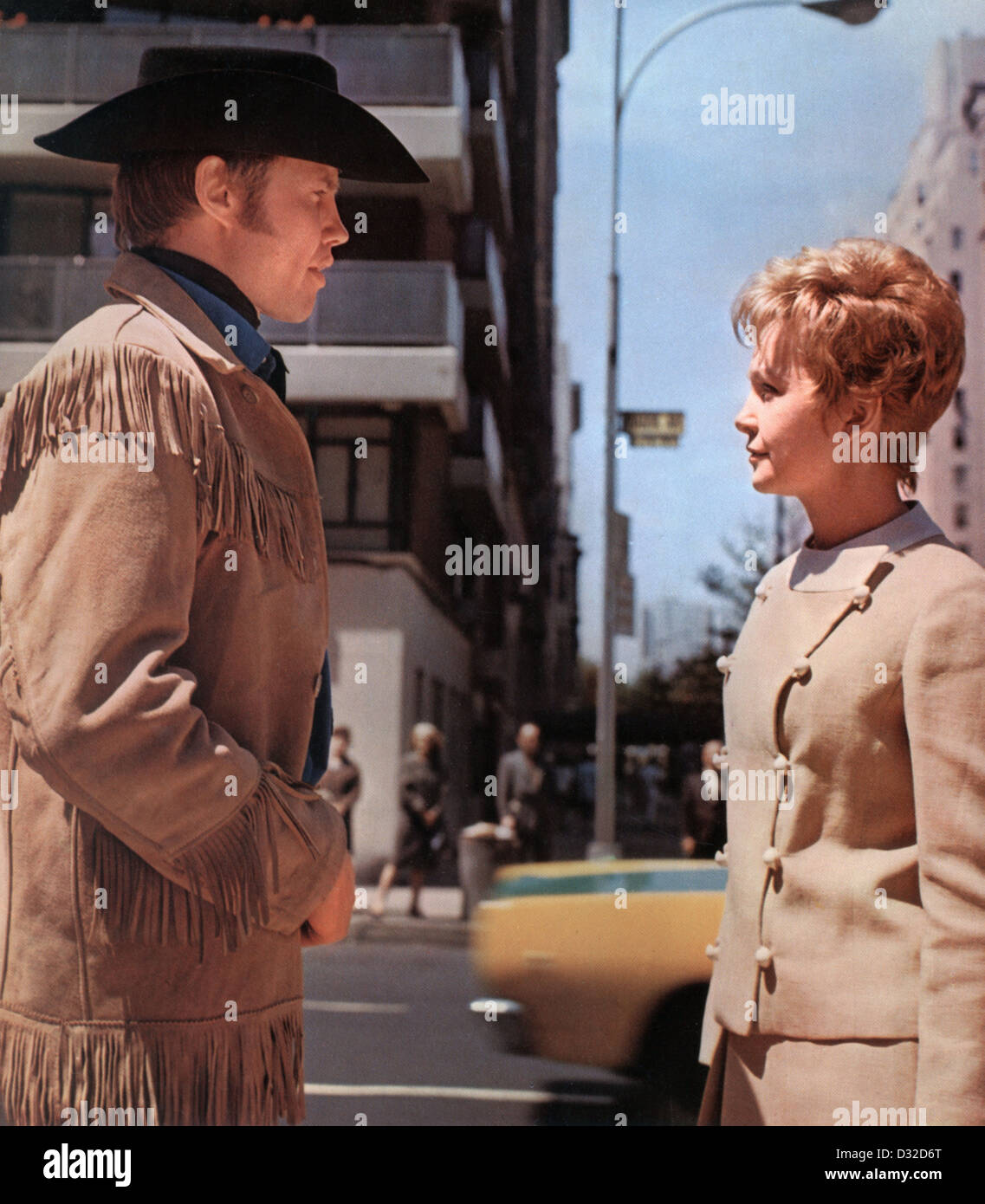 Midnight cowboy 1969 jon voight hi-res stock photography and images - Alamy