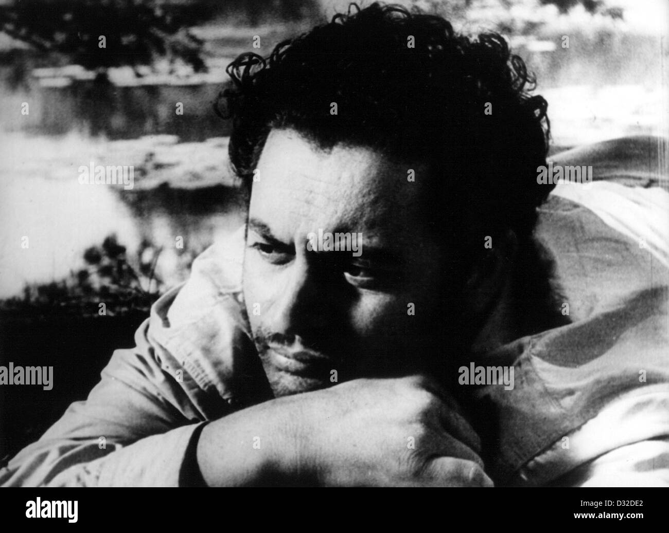 Guru dutt hi-res stock photography and images - Alamy