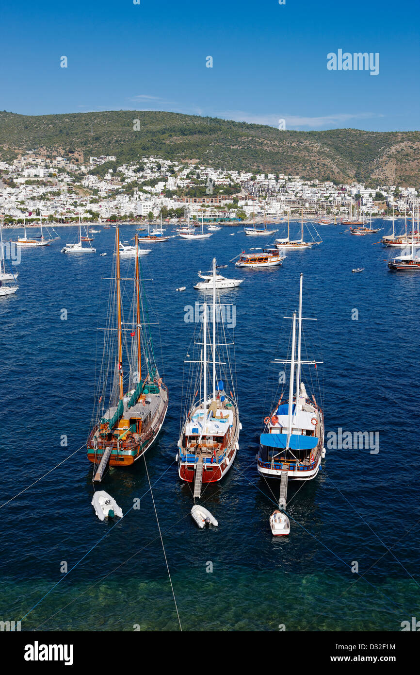View from above of traditional Turkish gulets moored near the Bodrum ...
