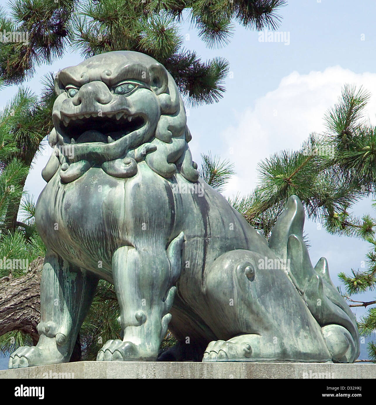 The Komainu statues at Itsukushima Shrine on Miyajima Island, Hiroshima ...