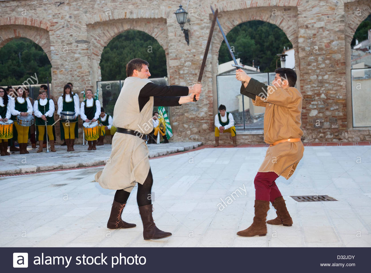 Fighting Swordsmen High Resolution Stock Photography and Images - Alamy