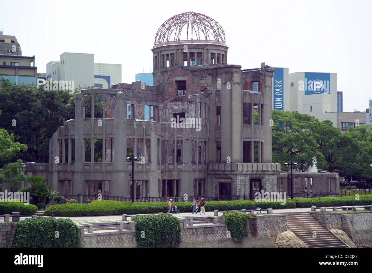 Atomic bomb memorial monument hi-res stock photography and images - Alamy