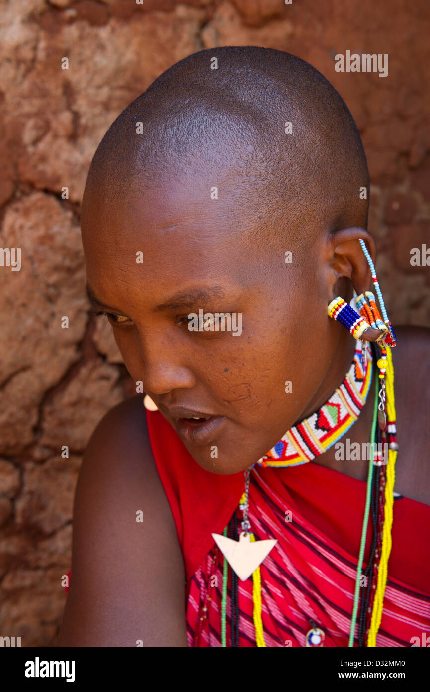 Maasai woman sitting at her hut in the manyatta, Kenya Stock Photo - Alamy