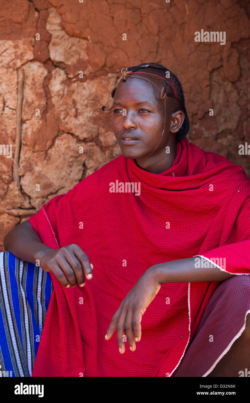 Portrait maasai warrior moran traditional hi-res stock photography and ...