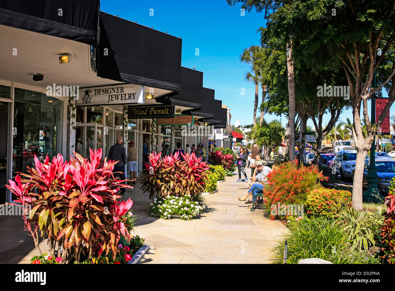 St Armands Circle in Sarasota Florida Stock Photo - Alamy