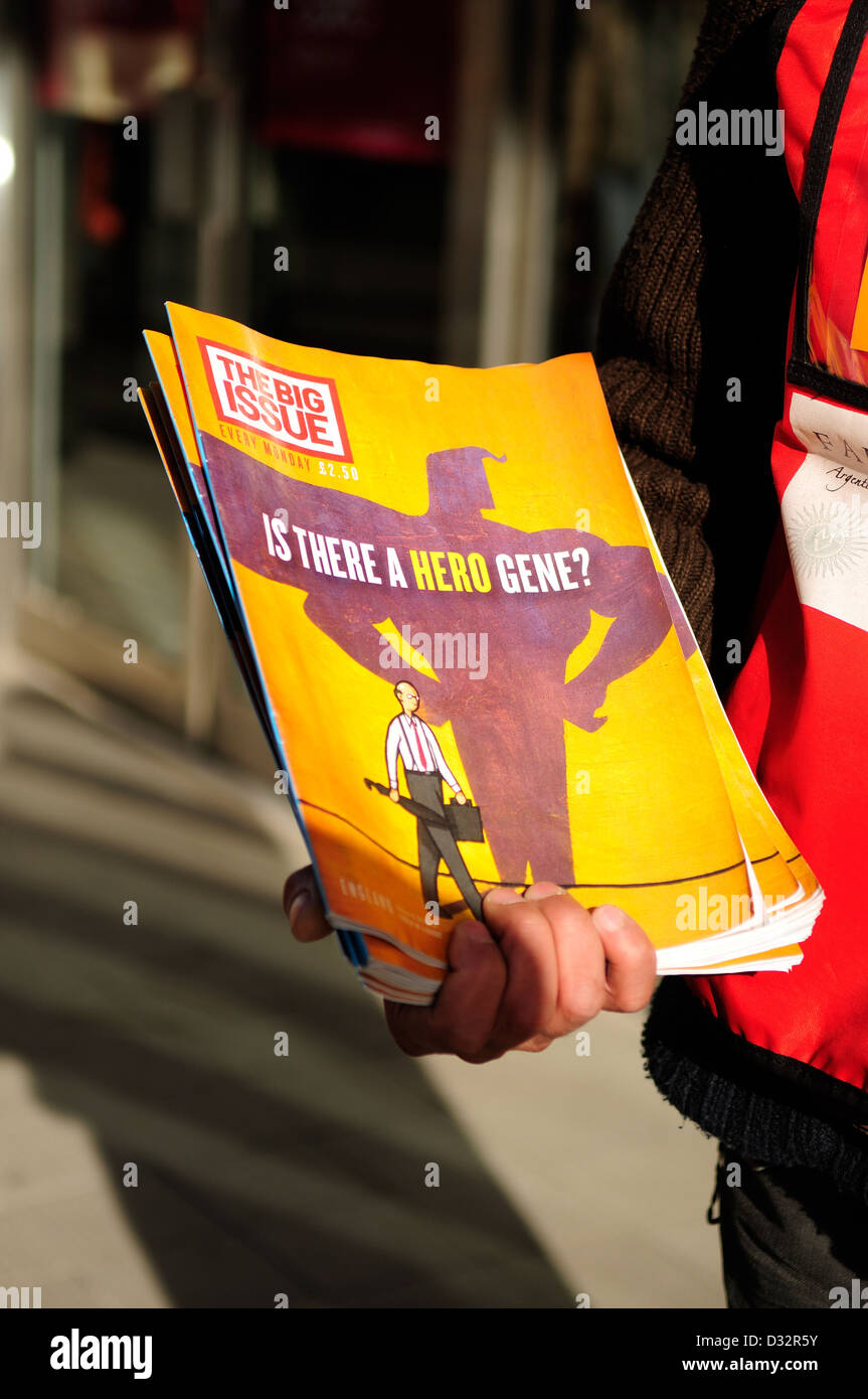 The Big Issue Vendors High Resolution Stock Photography and Images - Alamy