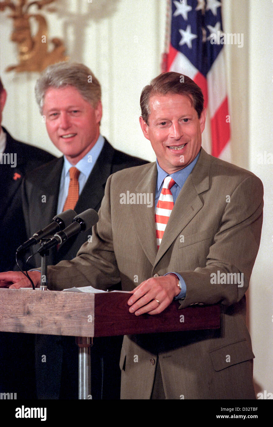 US President Bill Clinton and Vice President Al Gore during a light ...