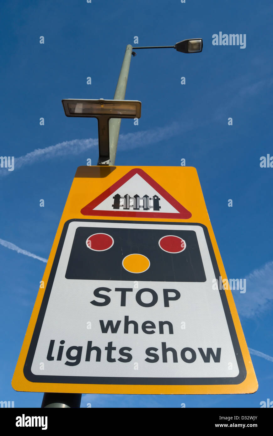 Crossing Stop Signs Railroad Crossing Stock Photos & Crossing Stop ...
