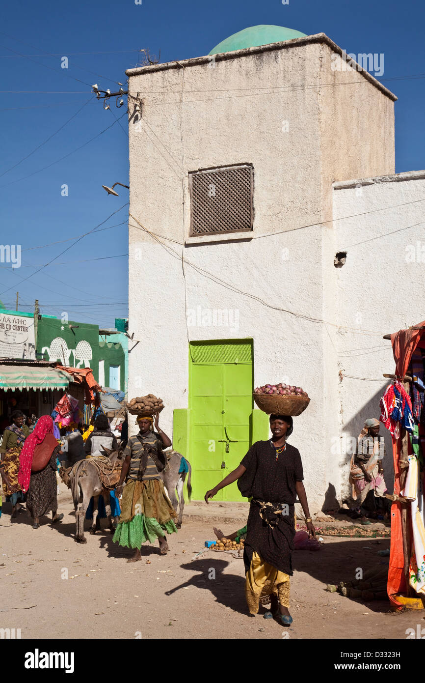 Colourful Streetscene, Jugol (Old Town) Harar, Ethiopia Stock Photo - Alamy