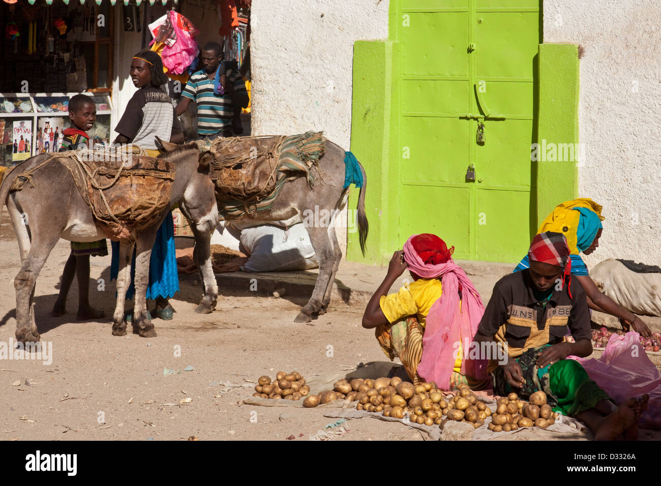 Colourful Streetscene, Jugol (Old Town) Harar, Ethiopia Stock Photo - Alamy