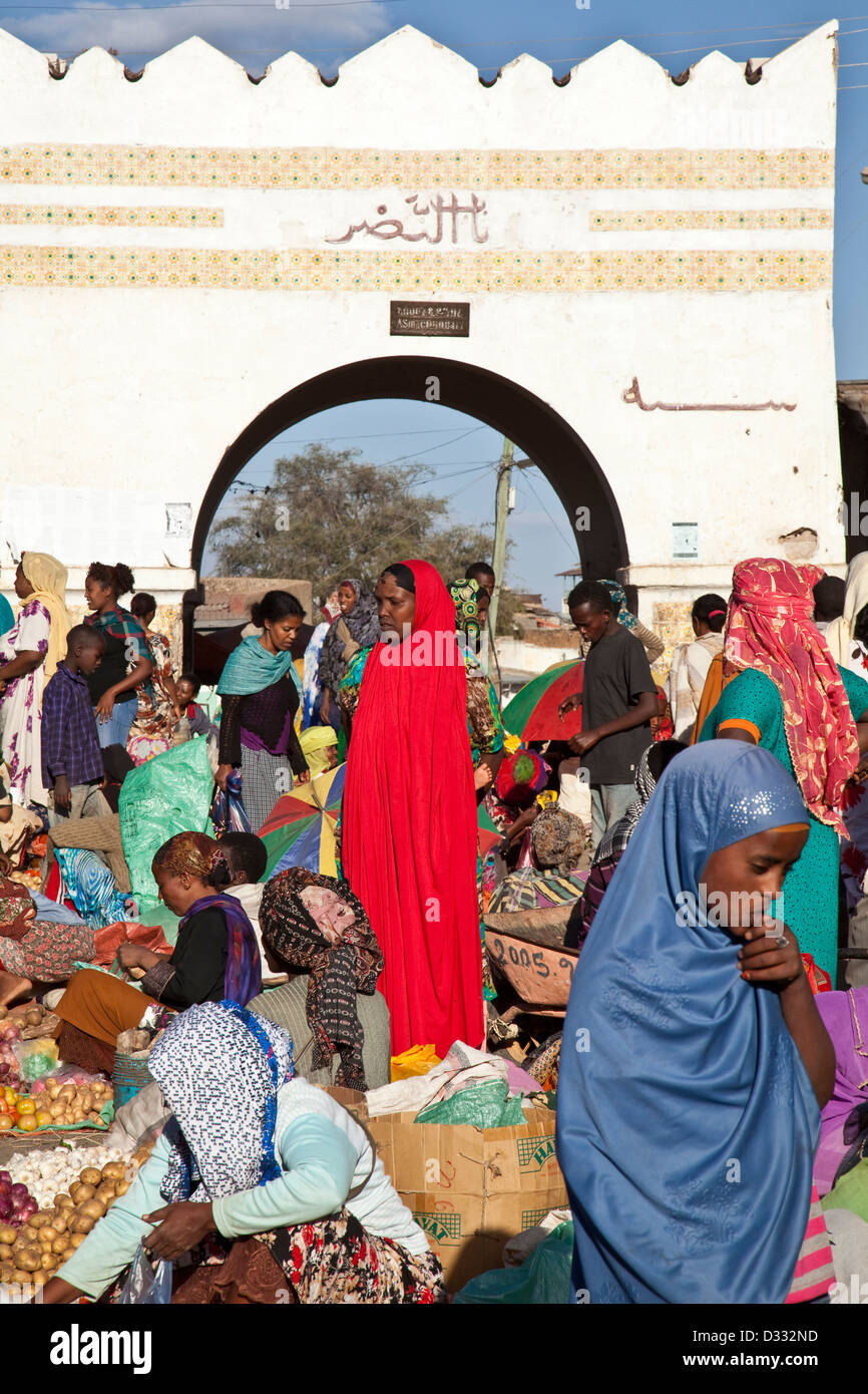 Christian Market, Showa Gate, Harar, Ethiopia Stock Photo - Alamy