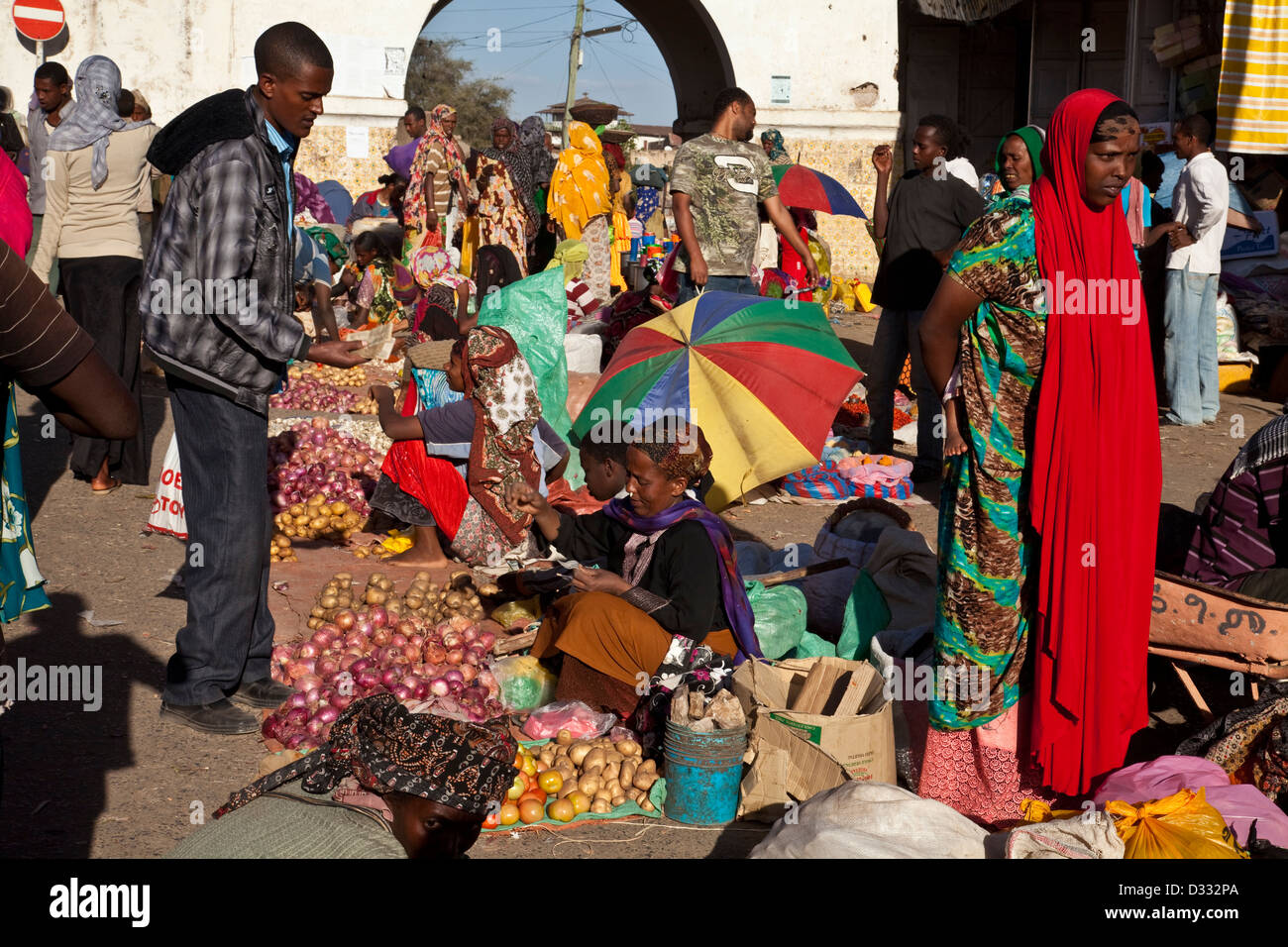 Christian Market, Showa Gate, Harar, Ethiopia Stock Photo - Alamy